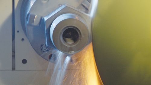 Keep Your Cylindrical Workpieces Running True | UNITED GRINDING