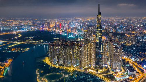 A Country in Transition | UNITED GRINDING