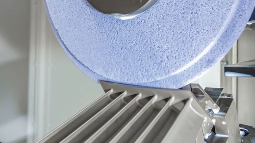 5/6-axis Grinding Centers | UNITED GRINDING