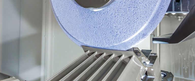 5/6-axis Grinding Centers | UNITED GRINDING